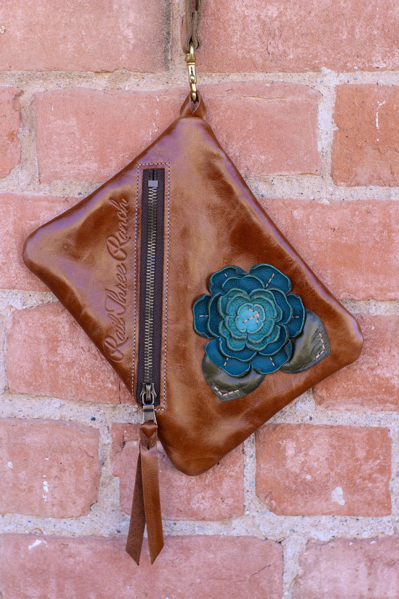 Mini Carryall – Rail Three Ranch